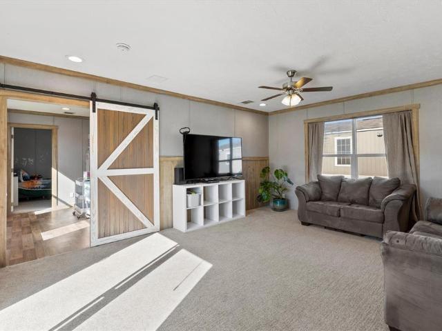 121 Twin View Lane