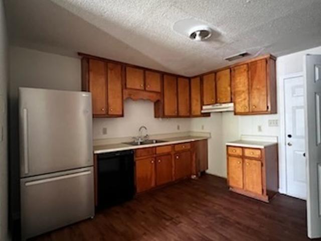 121 Village Lane A