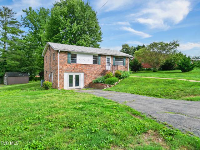 121 York Drive