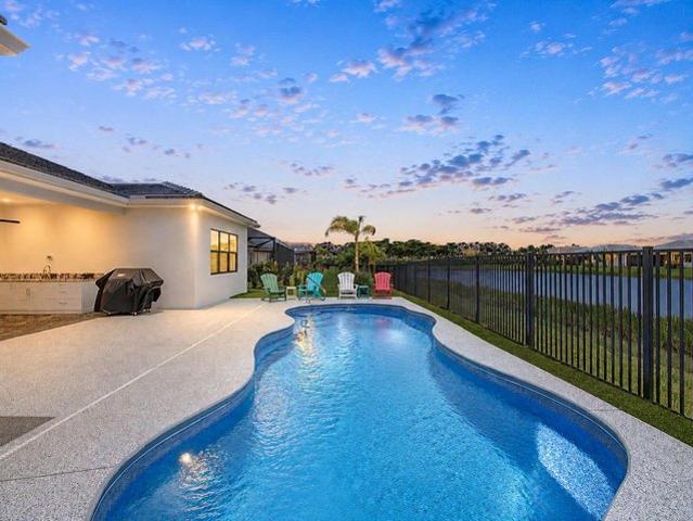 12241 SW Saltwater Dr, Port Saint Lucie, FL 34987