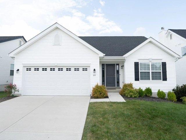12244 Louiselle Park Dr, Maryland Heights, MO 63043