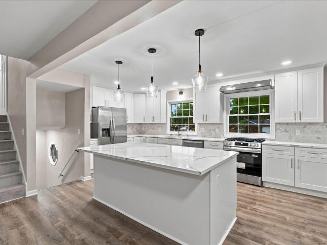 12246 W Euclid Ave