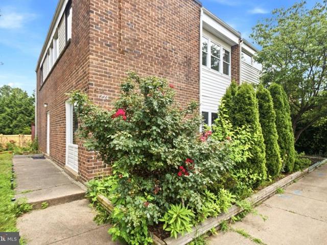 1224 Magnolia Ln, Herndon, VA 20170
