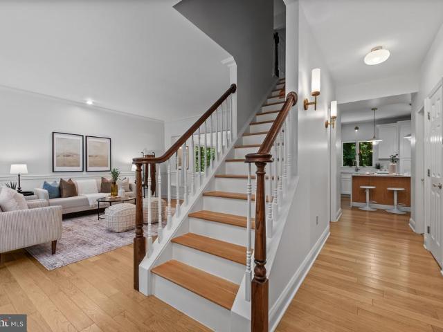 1224 Nob Hill Drive