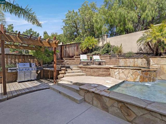 1224 Bridlewood Ct