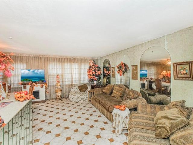 1224 East 59th Street