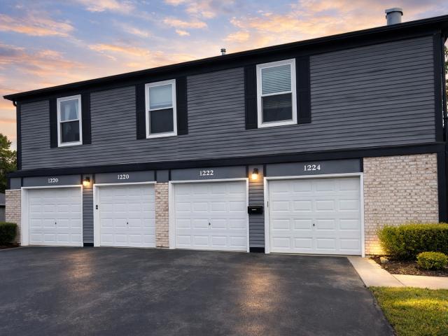 1224 Inverrary Ln, Deerfield, IL 60015 | MLS #12573 | Compass
