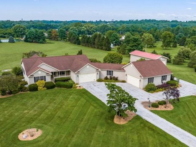 1224 Lundys Lane Rd NW, Newark, OH 43055