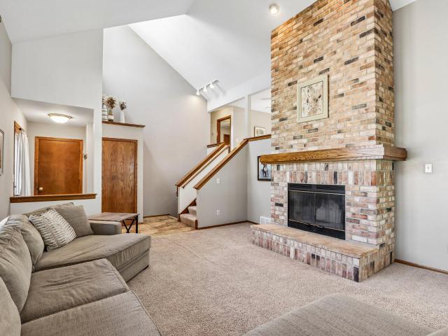 1224 Riverton Dr