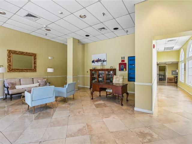1224 St Charles Avenue # 200