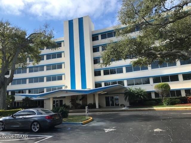 1224 S Peninsula Dr Apt 205, Daytona Beach, FL 32118