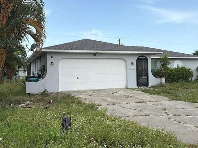 1224 SE 22nd Pl, Cape Coral, FL 33990