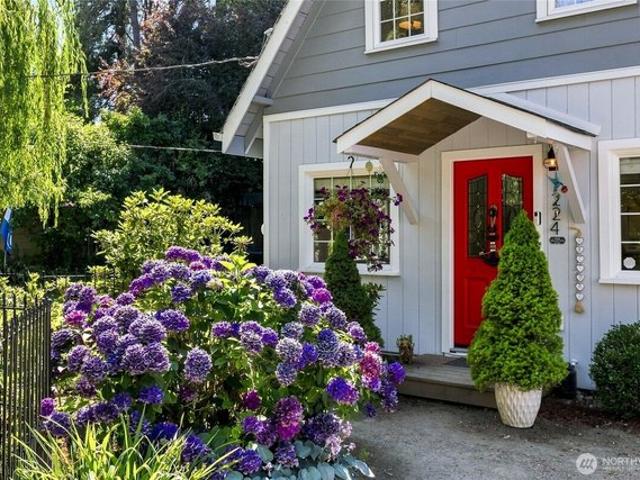 1224 West Ave, Port Orchard, WA 98366
