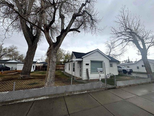 1224 11th St, Rock Springs, WY 82901