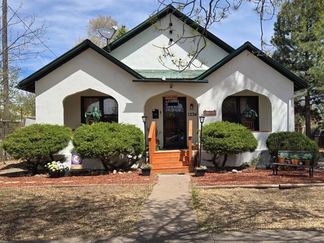 1224 6th St, Las Vegas, NM 87701