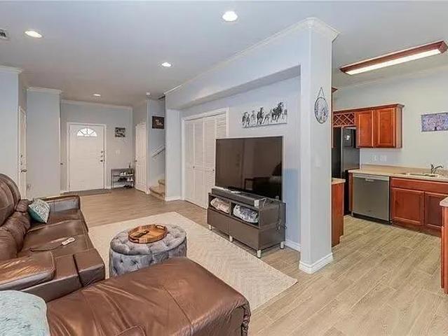 12250 Abbey Glen Ln # E