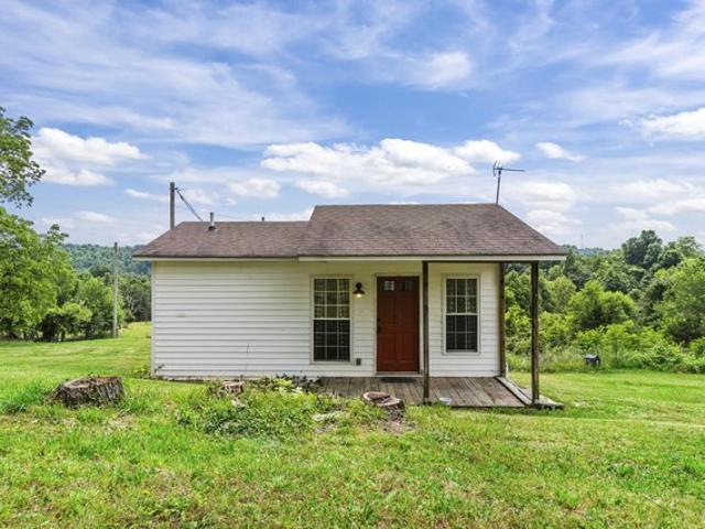 12251 Climax Rd, McKee, KY 40447
