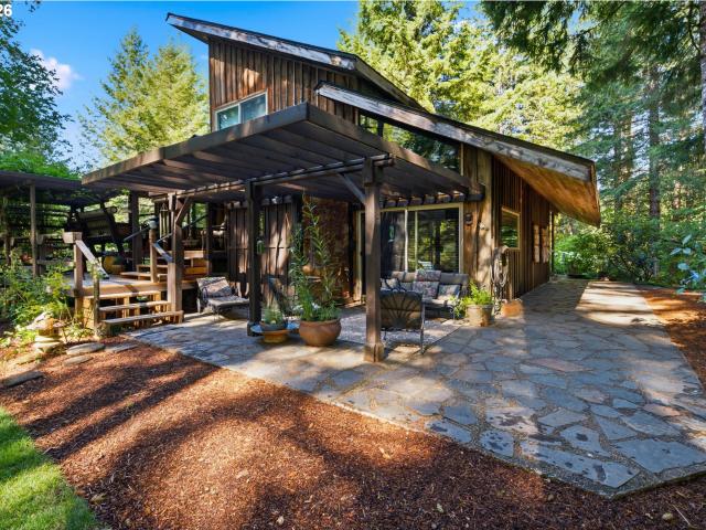 12251 sw east creek rd
