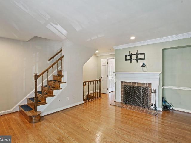 1225 Michigan Court