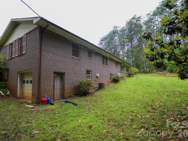 1225 Moss Road