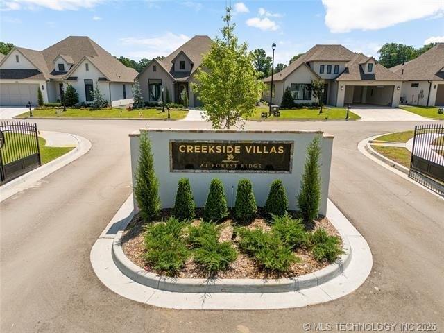 1225 N 72nd St, Broken Arrow, OK 74014