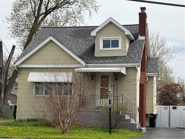 1225 N Military Rd, Niagara Falls, NY 14304