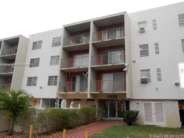 1225 NE 124th St #28A North Miami, FL 33161