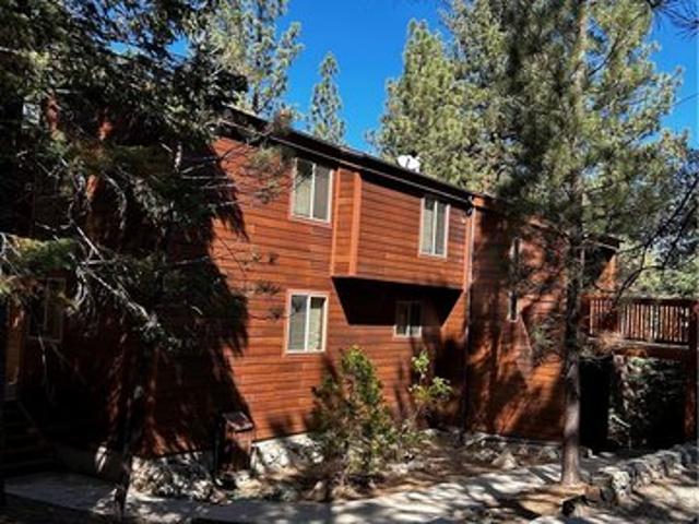 1225 Azalea Dr, Pine Mountain Club, CA 93222