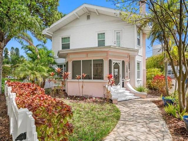 1225 Beach Dr NE, Saint Petersburg, FL 33701