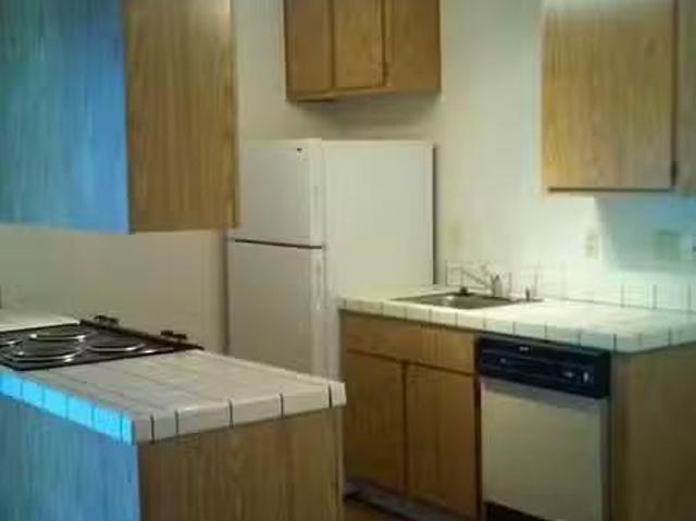 1225 BELL STREET 208 1225 BELL STREET