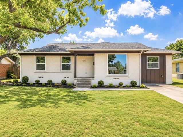 1225 Bluebird Ln, Garland, TX 75042