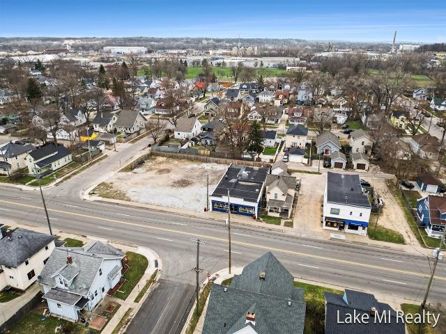 1225 Chicago Drive