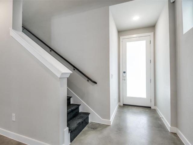 1225 Crownview Ln, Dallas, TX 75208 | MLS #21197 | Compass