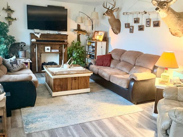 1225 DELRAY Drive