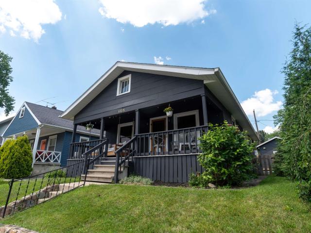 1225 Dodge Avenue