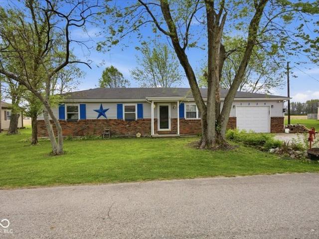 1225 E Hazelwood St S, Shelbyville, IN 46176