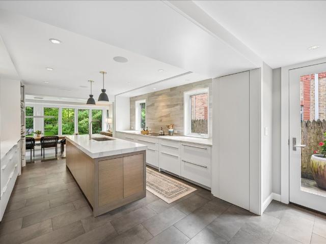1225 Elm Street
