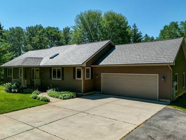 1225 Fernwood Dr, Grawn, MI 49637