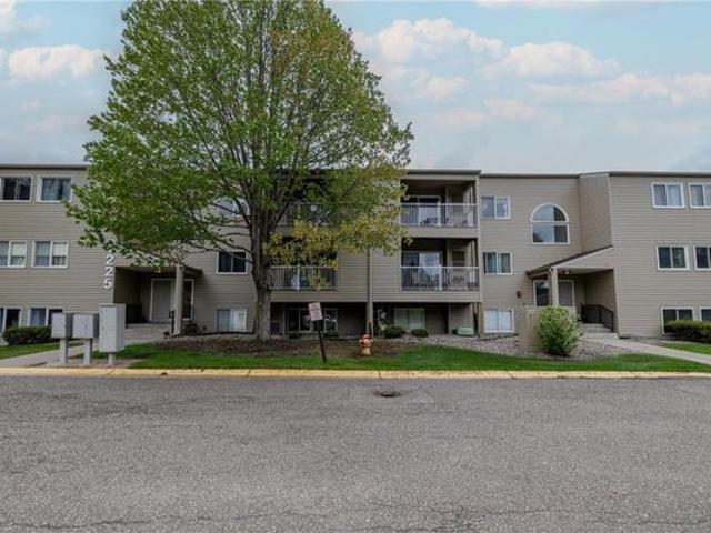 1225 Ferndale St N Unit B1, Maplewood, MN 55119