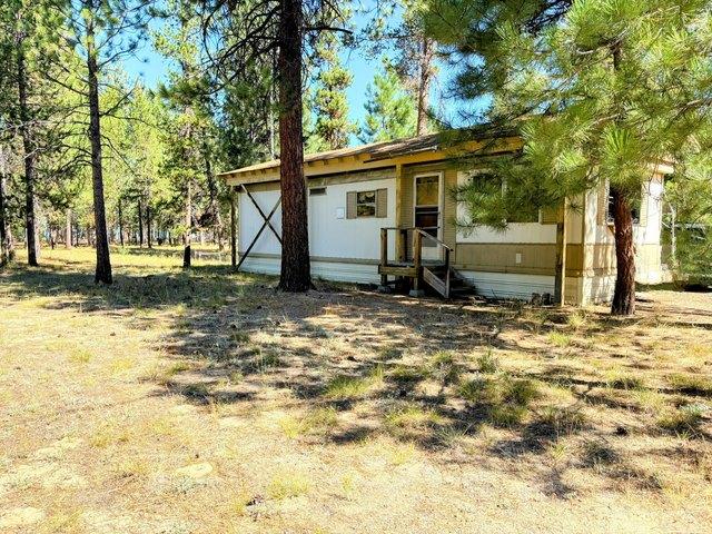 1225 Hackett Dr, La Pine, OR 97739