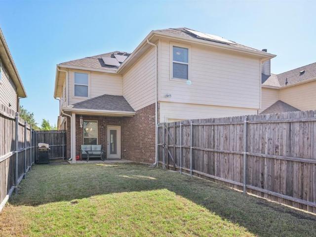 1225 Honeywood Lane