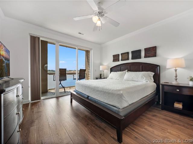 1225 Lands End Parkway 736