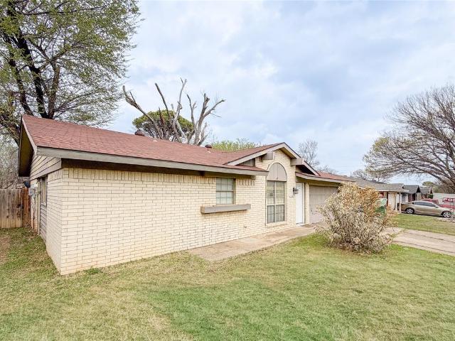 1225 Palisades Drive