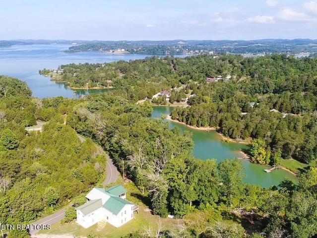 1225 Paradise Lane