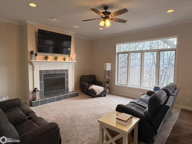 1225 Riverview Circle