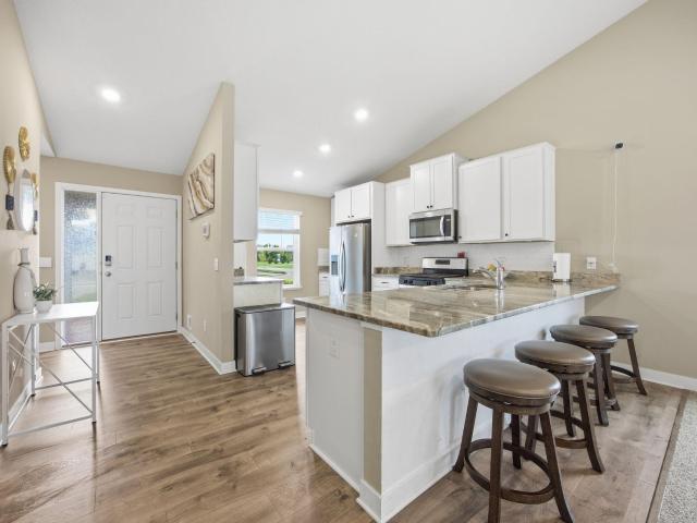 1225 st Street NE