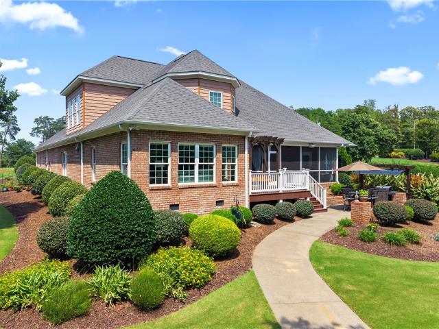 1225 Sunset Lane