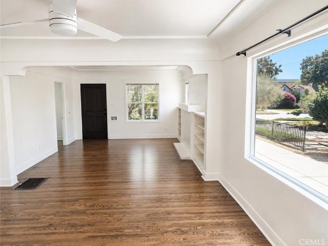 1225 S Sierra Vista Avenue