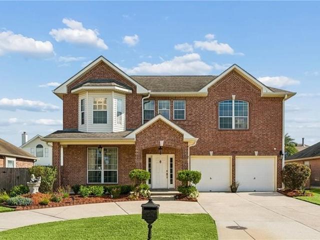 1225 S Wyndham Dr, Gretna, LA 70056