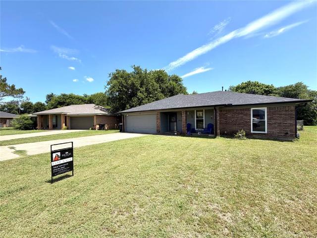 1225 Sandstone Drive
